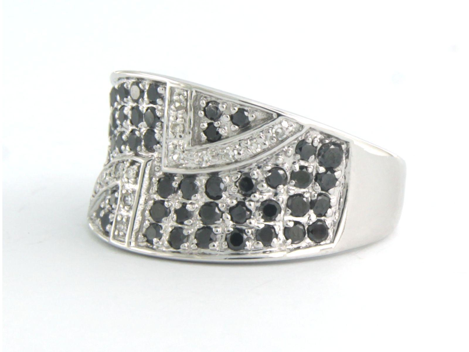 Ring with diamonds 18k white gold For Sale at 1stDibs