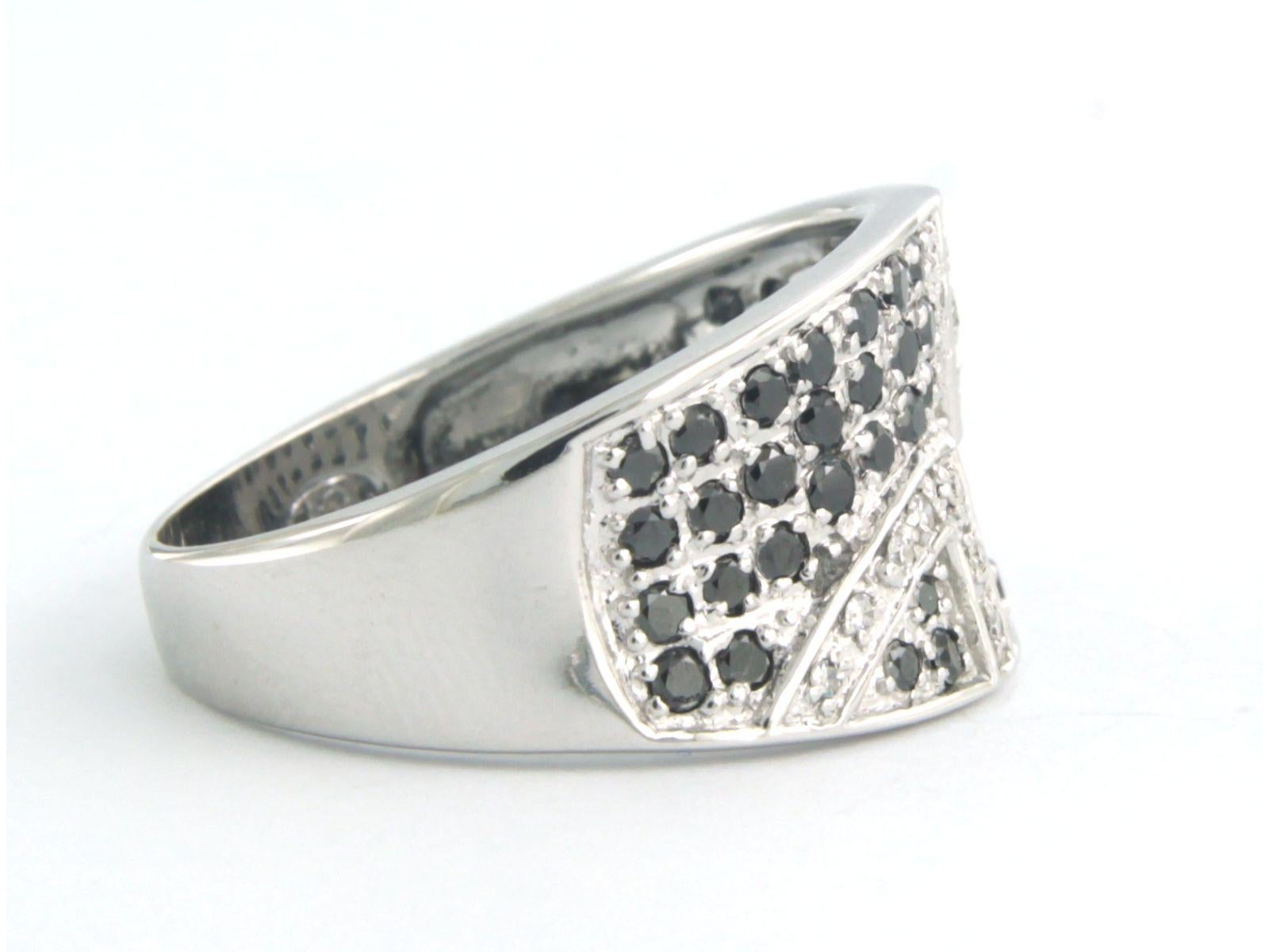Ring with diamonds 18k white gold For Sale at 1stDibs