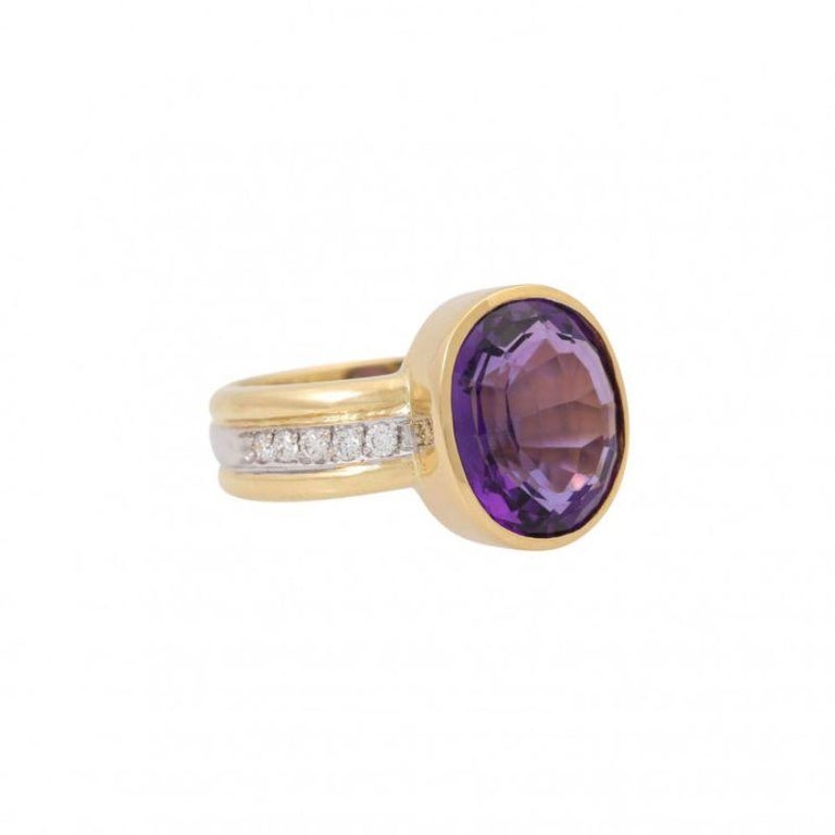 Ring with Fine Amethyst For Sale at 1stDibs