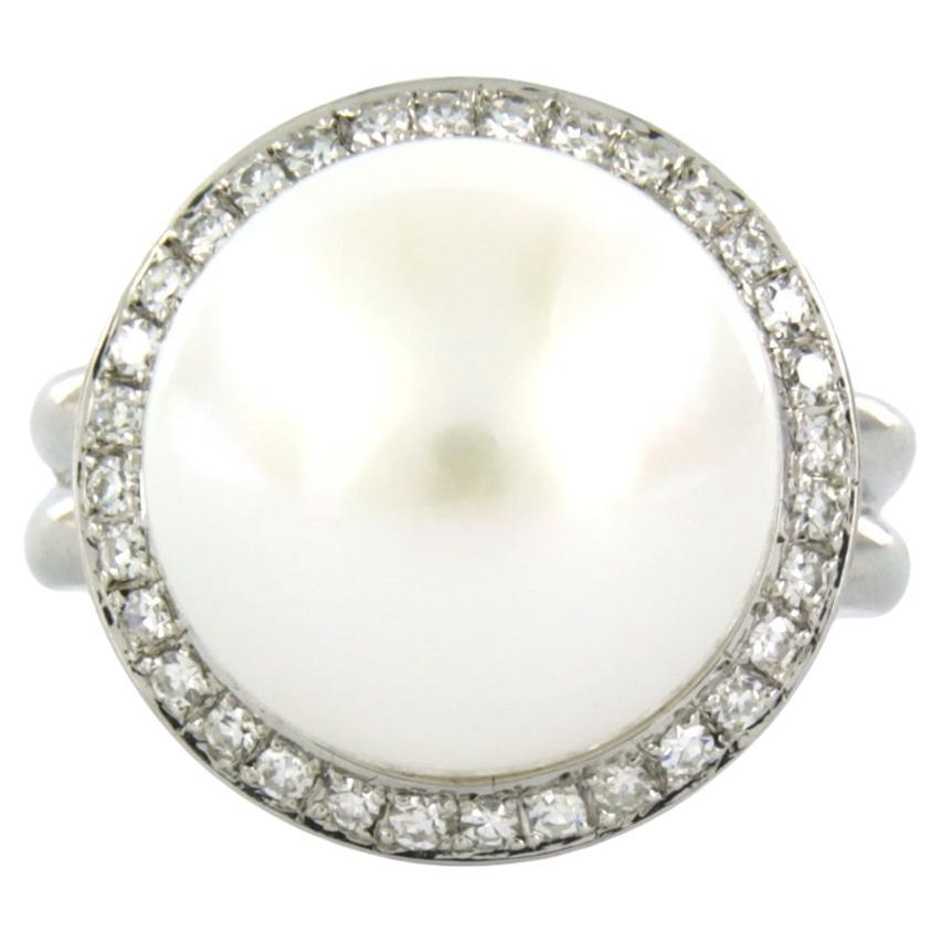 18 Ct Gold Ring Adorned with Pearls and 0.300 Ct Diamonds For Sale at ...