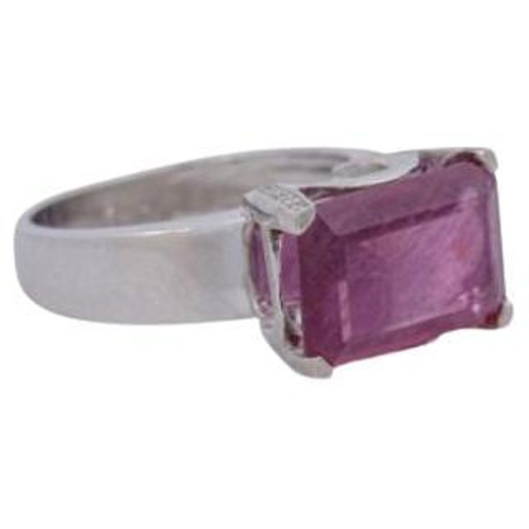 Ring with Pink Corundum Approx. 5 Ct For Sale at 1stDibs