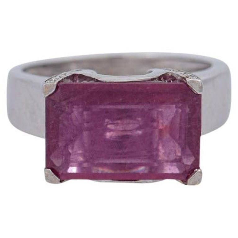 Ring with Pink Corundum Approximately 5 Carat For Sale at 1stDibs