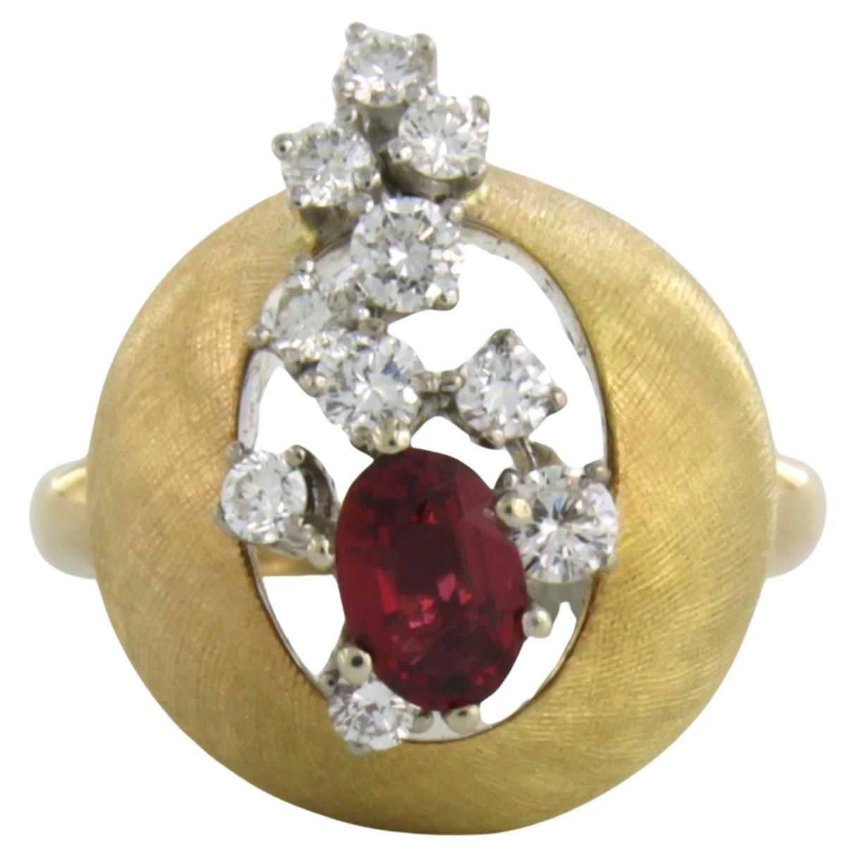 Ring with Ruby and diamonds 18k yellow gold For Sale at 1stDibs
