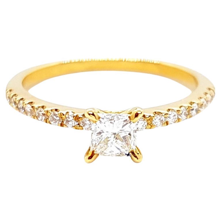 Ring Yellow Gold Diamond For Sale at 1stDibs