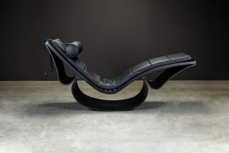 'Rio' Rocking Chaise Lounge by Oscar Niemeyer for Fasem International ...