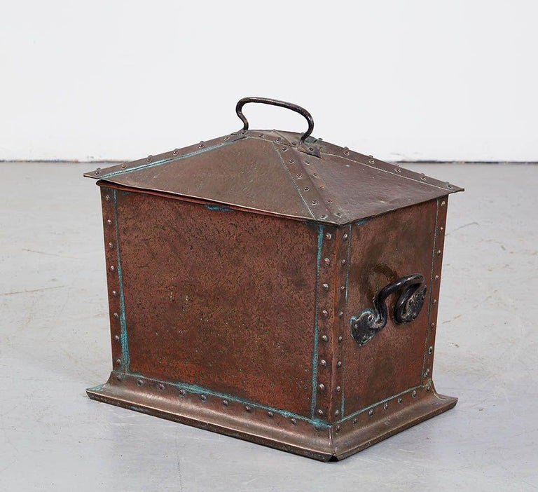 Riveted Copper Arts and Crafts Kindling Box For Sale at 1stDibs