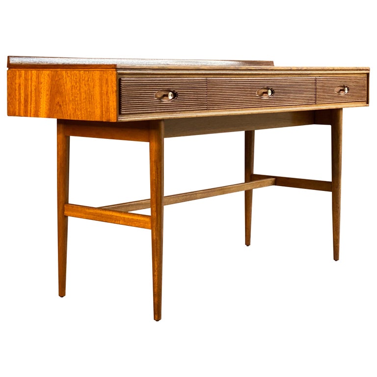 Robert Heritage Hamilton Teak Console Table by Archie Shine, circa 1960s at 1stDibs