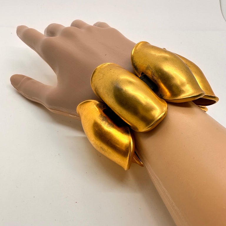 Robert Lee Morris Matte Gold Connoli Knuckle Bracelet For Sale at 1stDibs