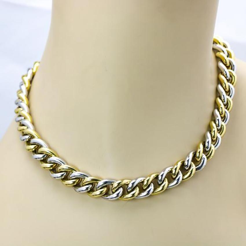 Roberto Coin Gold 18 Karat Curved Link Chain Toggle Clasp Choker ...