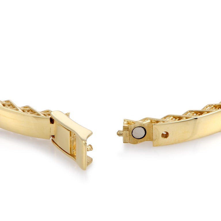 Roberto Coin Symphony 18 Karat Yellow Gold Bangle Bracelet at 1stDibs