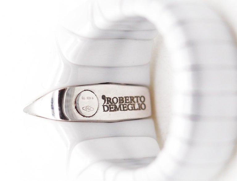 Roberto Demeglio White Ceramic Cocktail Ring in 18kt Gold with VS ...