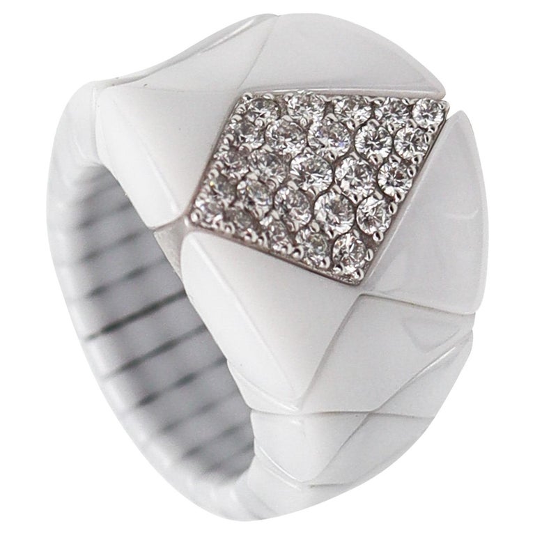 Roberto Demeglio White Ceramic Cocktail Ring in 18kt Gold with VS ...