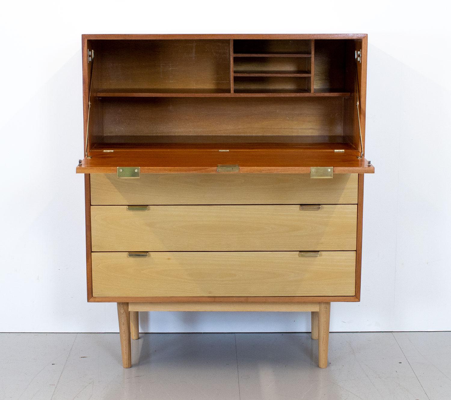 Robin Day Interplan Unit W Ash Bureau by Hille For Sale at 1stDibs