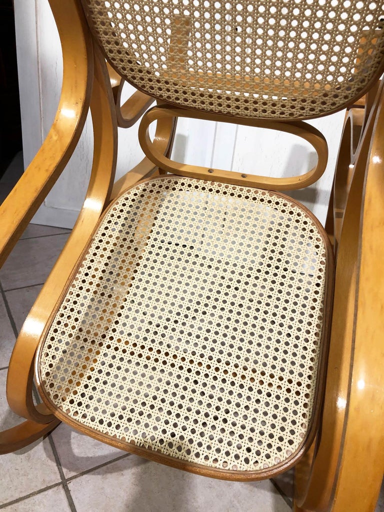 Rocking Chair in Beech and Vienna Straw, Original from 1970 at 1stDibs
