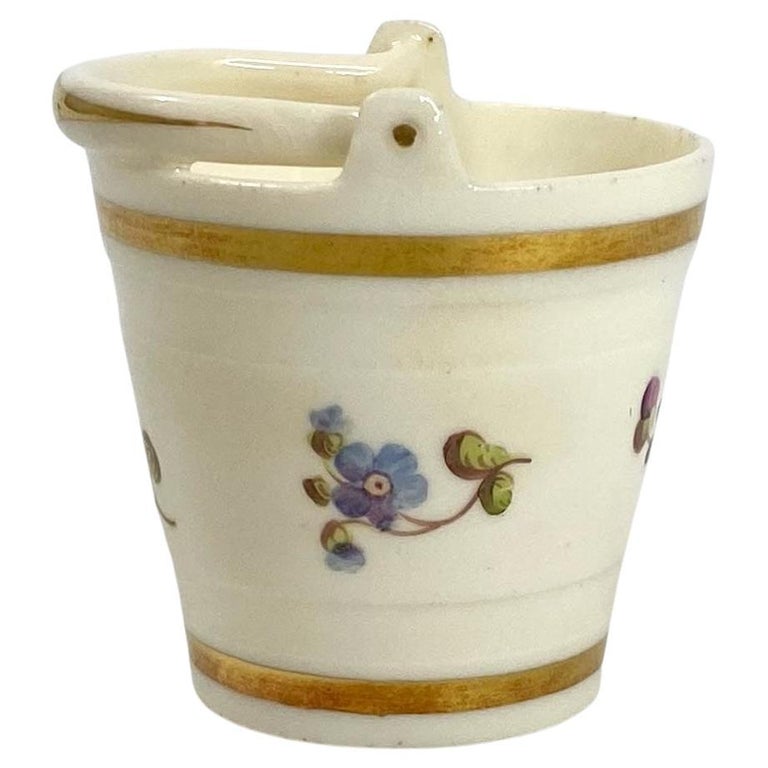 Rockingham porcelain ‘Toy bucket’, 1826 - 1830. For Sale at 1stDibs