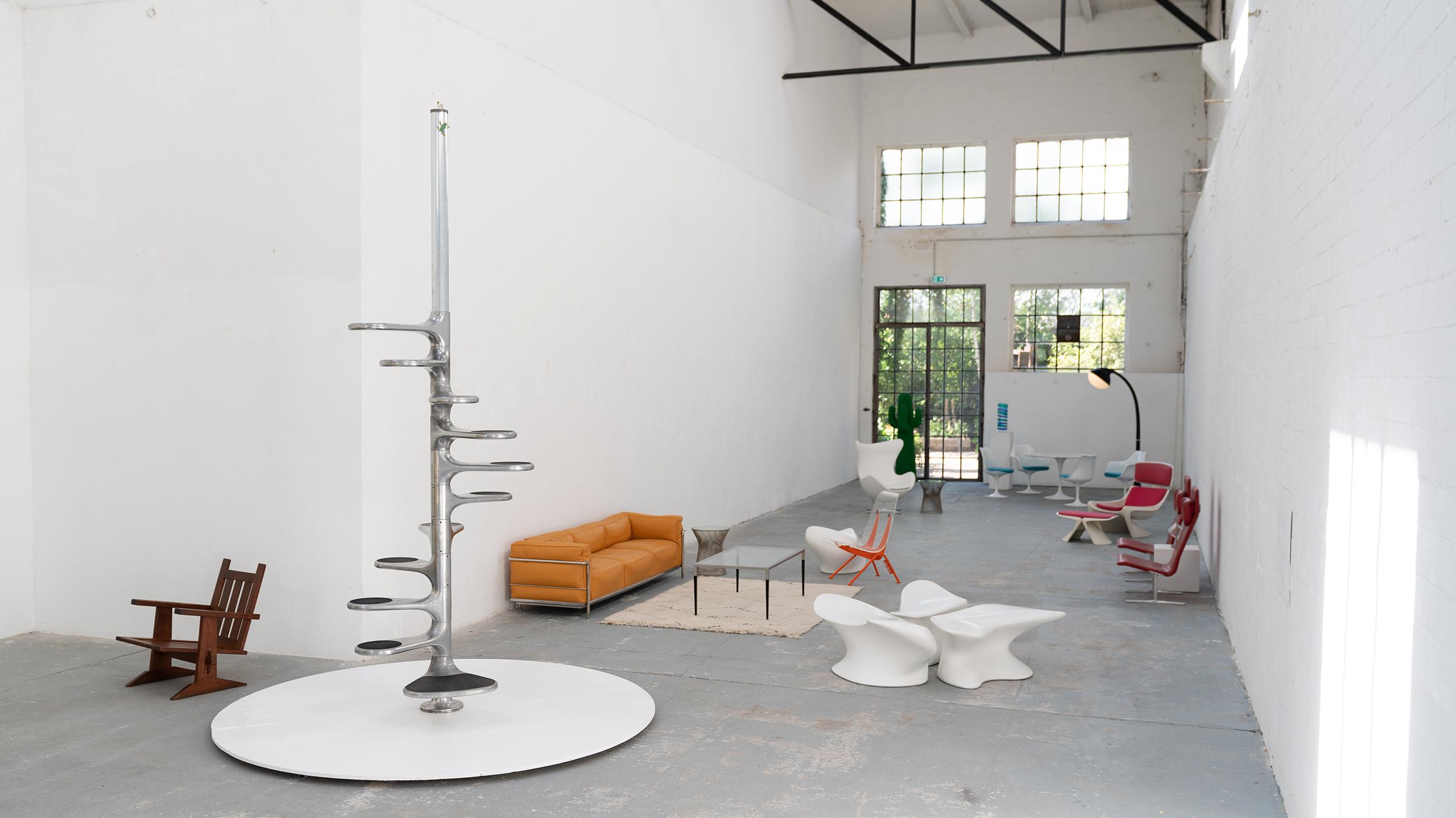 Roger Tallon, Helicoid Staircase M400, 1964 Gallery Lacloche Edition ...