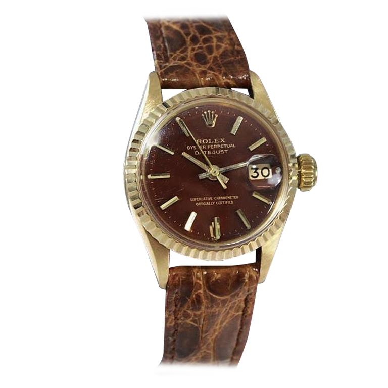 Rolex Midsize Datejust Ref 6627 18 Karat Rose Gold, circa 1968 For Sale ...