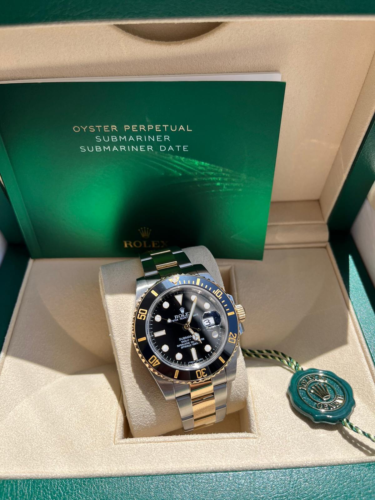 Rolex Submariner Date 40mm 18K Two-Tone Gold Steel Black Ceramic Bezel ...