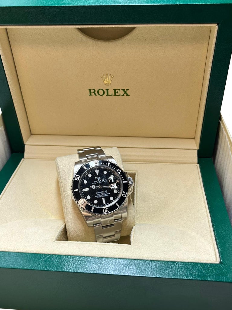 Rolex Submariner Date Stainless Steel Black Index Dial Men's Watch 116610LN For Sale at 1stDibs