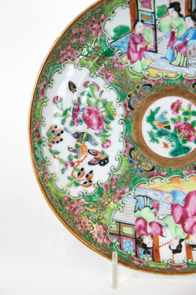 Rose Medallion Plate For Sale at 1stDibs