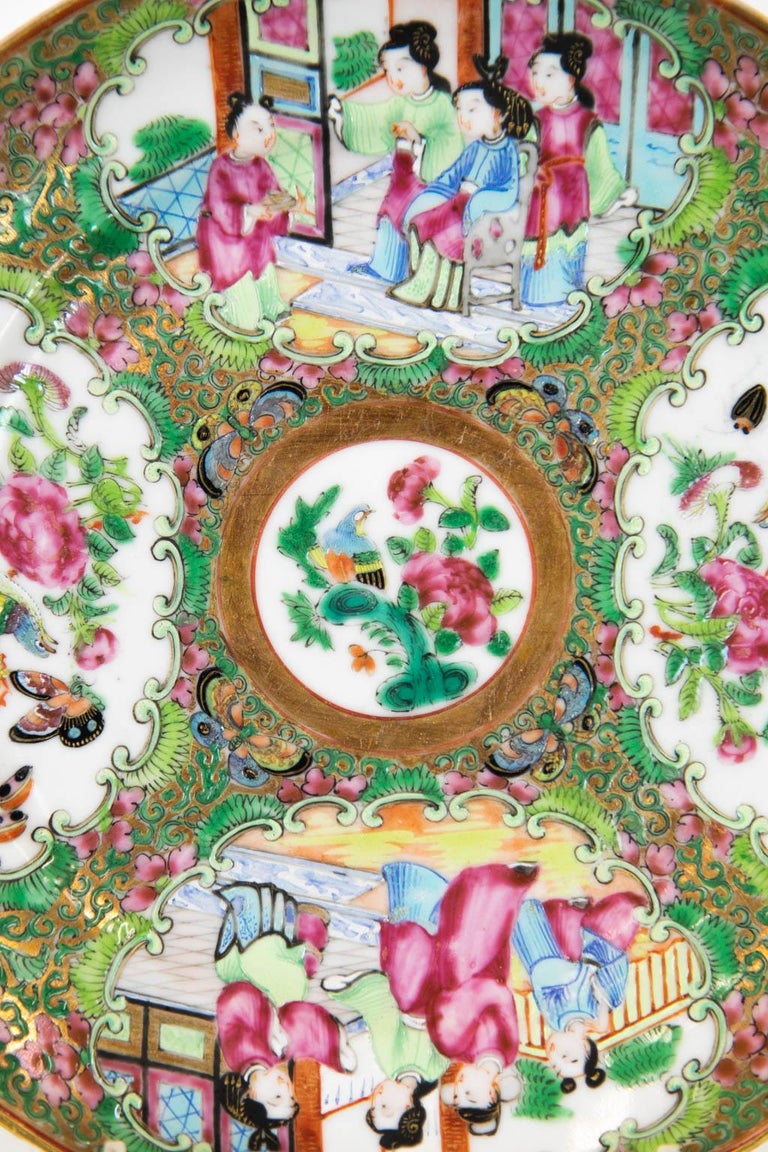 Rose Medallion Plate For Sale at 1stDibs
