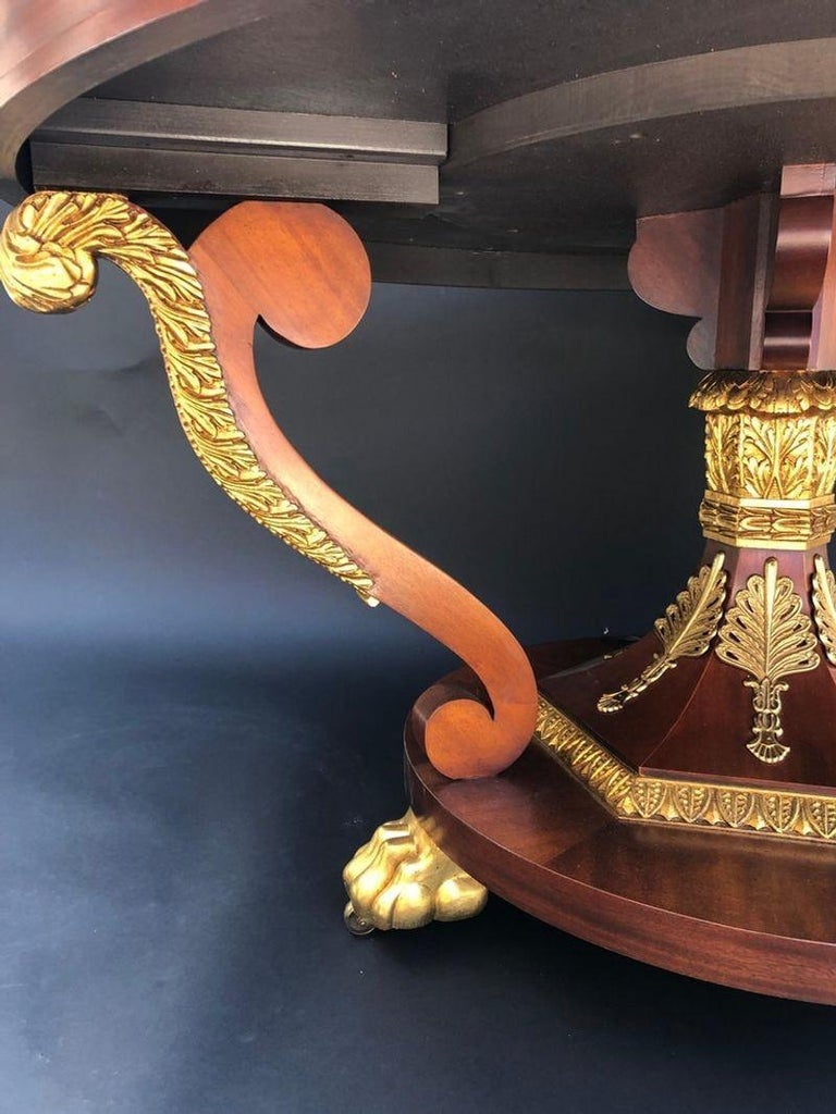 Round Baker Center Table with Faux Marble Top For Sale at 1stDibs