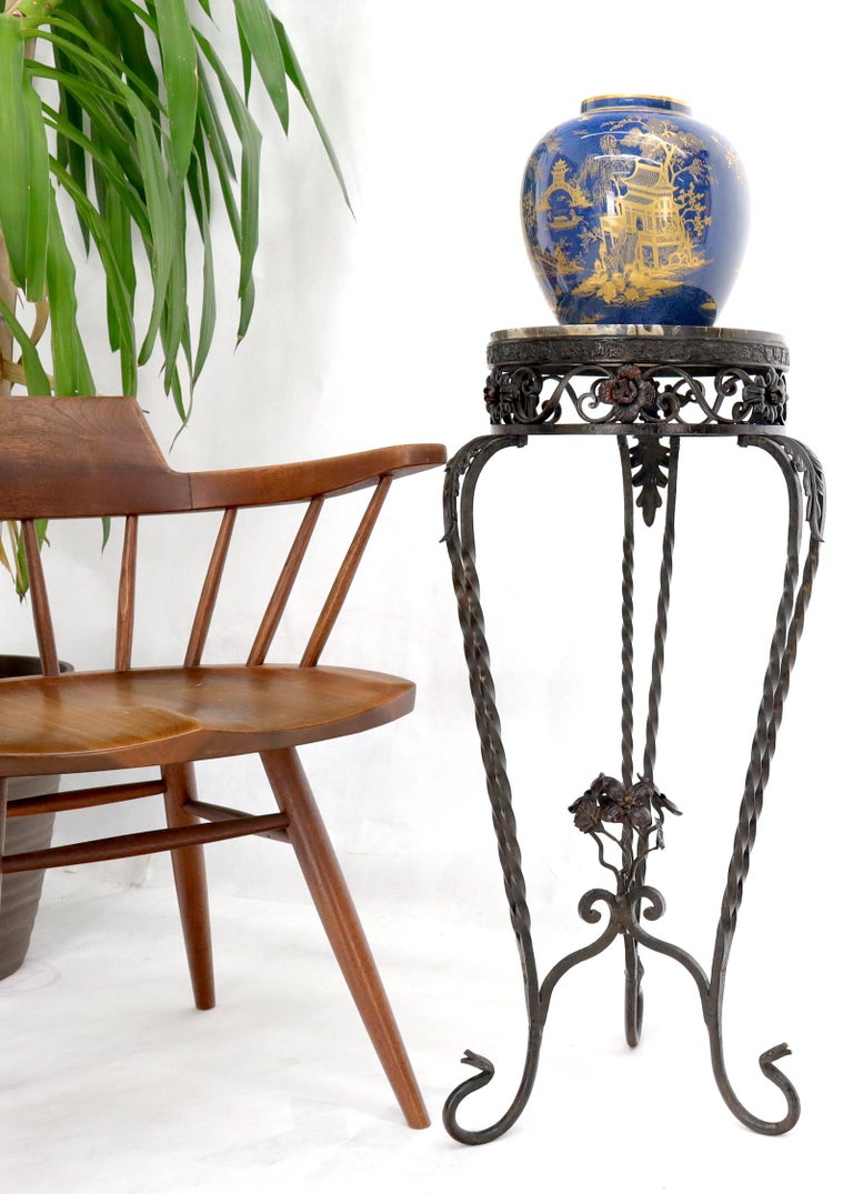 Round Black and White Marble Top Wrought Iron Pedestal Stand Table For ...