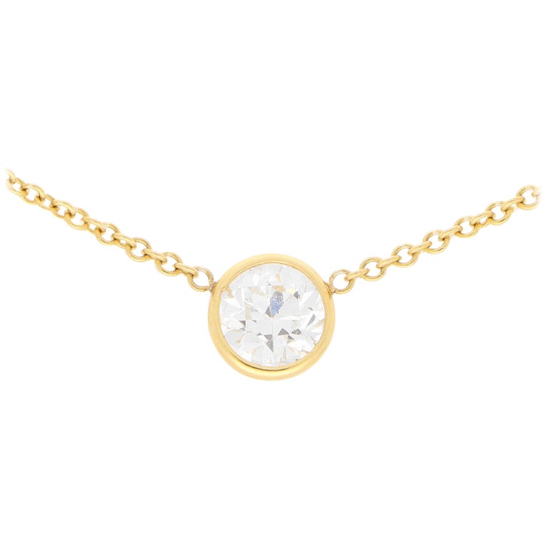 Round Brilliant Cut Diamond Single Stone Pendant in 18 Karat Yellow ...