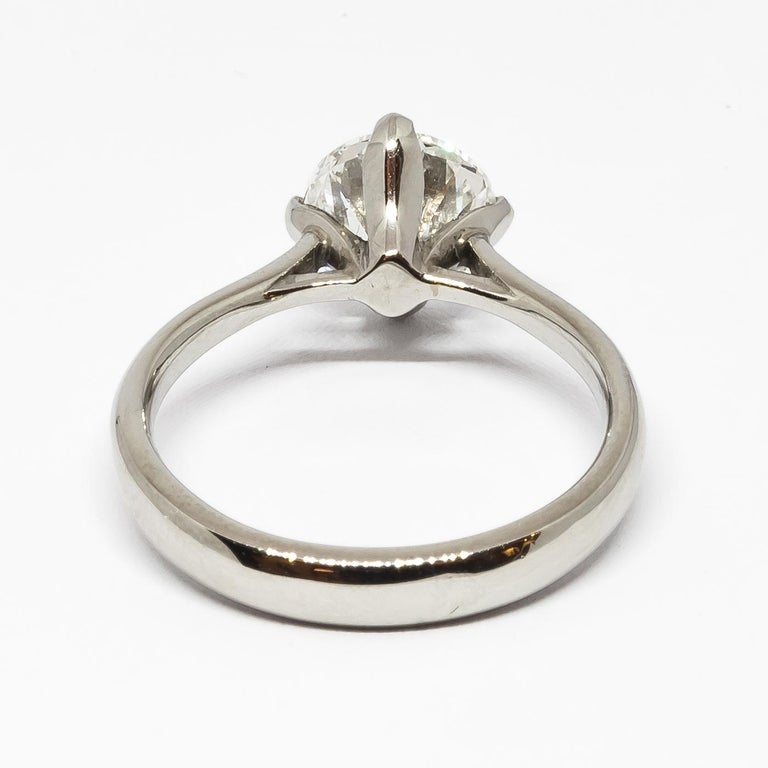 Solitaire Diamond 2.00 Carat Platinum Ring For Sale at 1stDibs