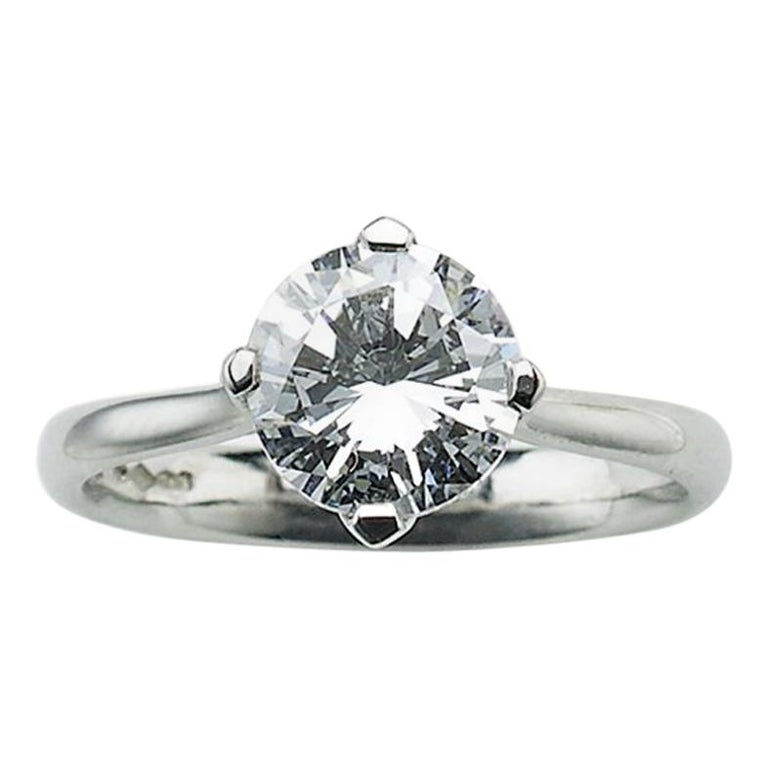 Solitaire Diamond 2.00 Carat Platinum Ring For Sale at 1stDibs