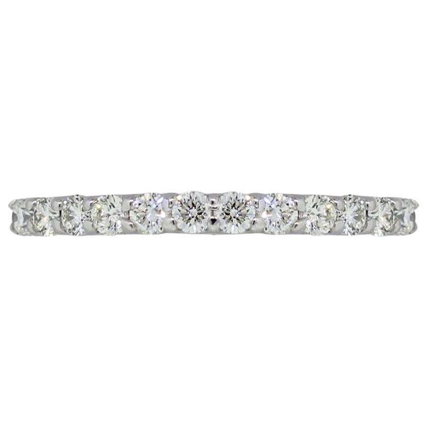 Round Brilliant Diamond Curved Wedding Band For Sale at 1stDibs