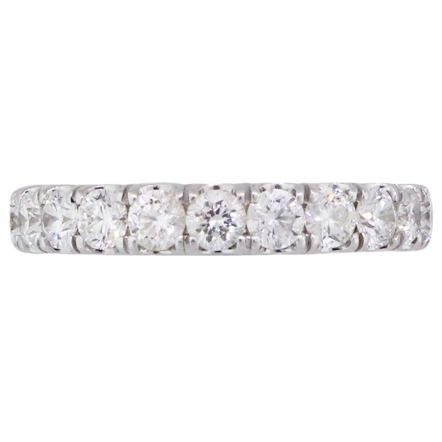 Round Brilliant Diamond Curved Wedding Band For Sale at 1stDibs