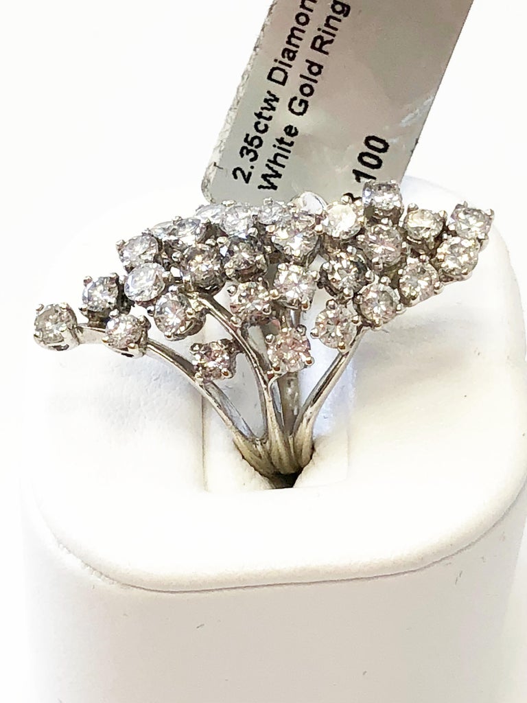 Round Diamond Cluster Ring in 18 Karat White Gold For Sale (Free ...