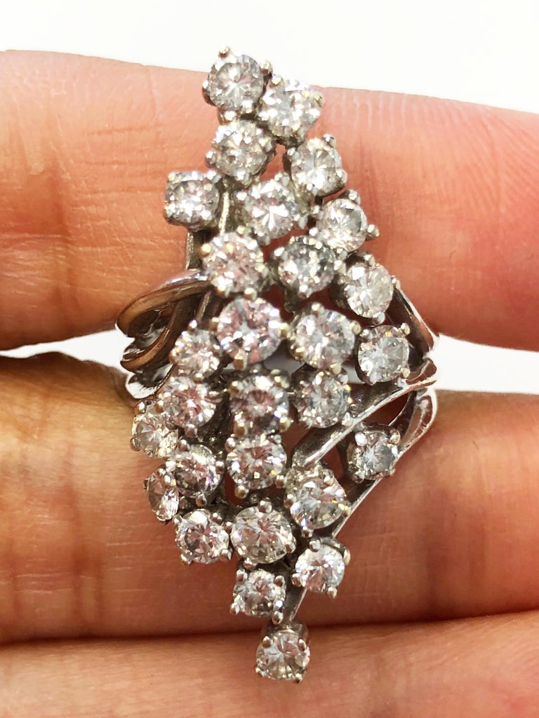 Round Diamond Cluster Ring in 18 Karat White Gold For Sale (Free ...