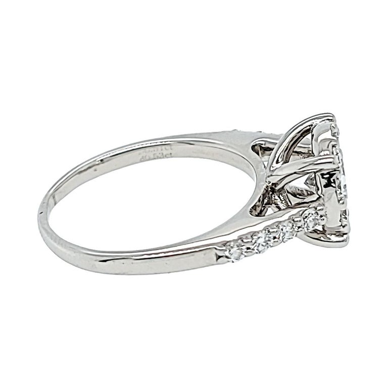Round Diamond Illusion Engagement Ring in White Gold For Sale at 1stDibs