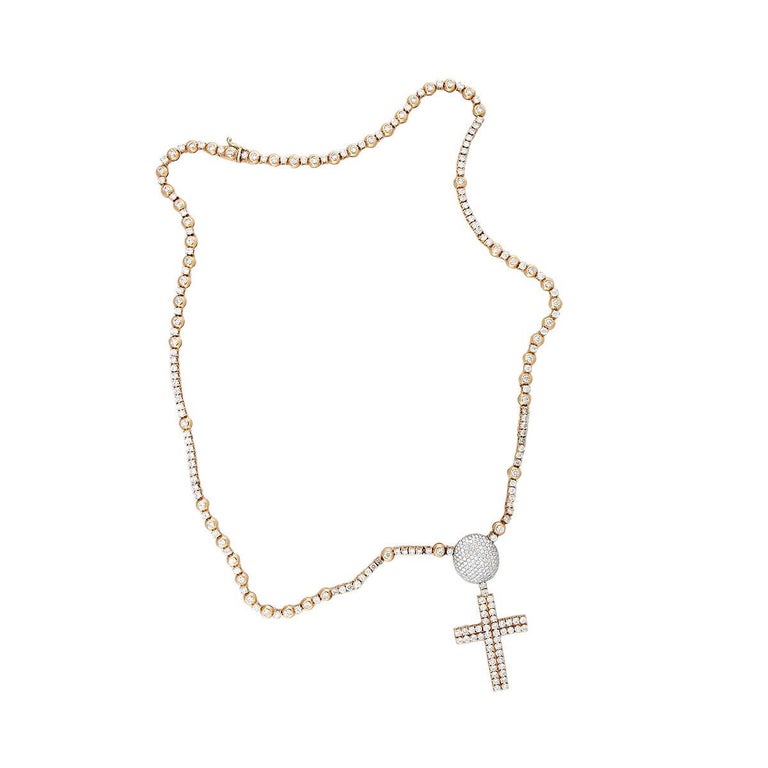 Round Diamond Pave Cross Necklace For Sale at 1stDibs