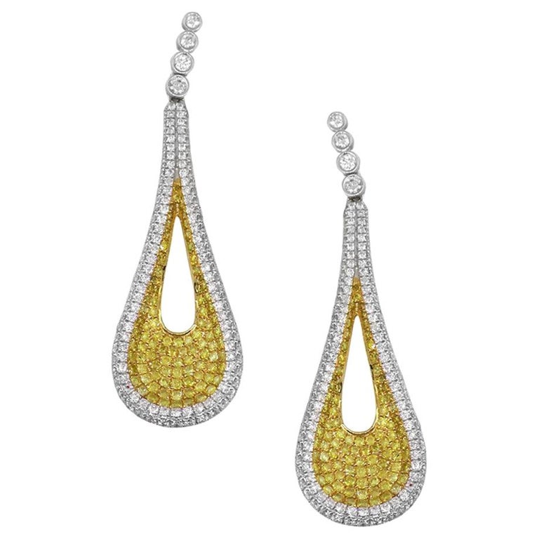 Round Diamond Pave Drop Earrings For Sale at 1stDibs