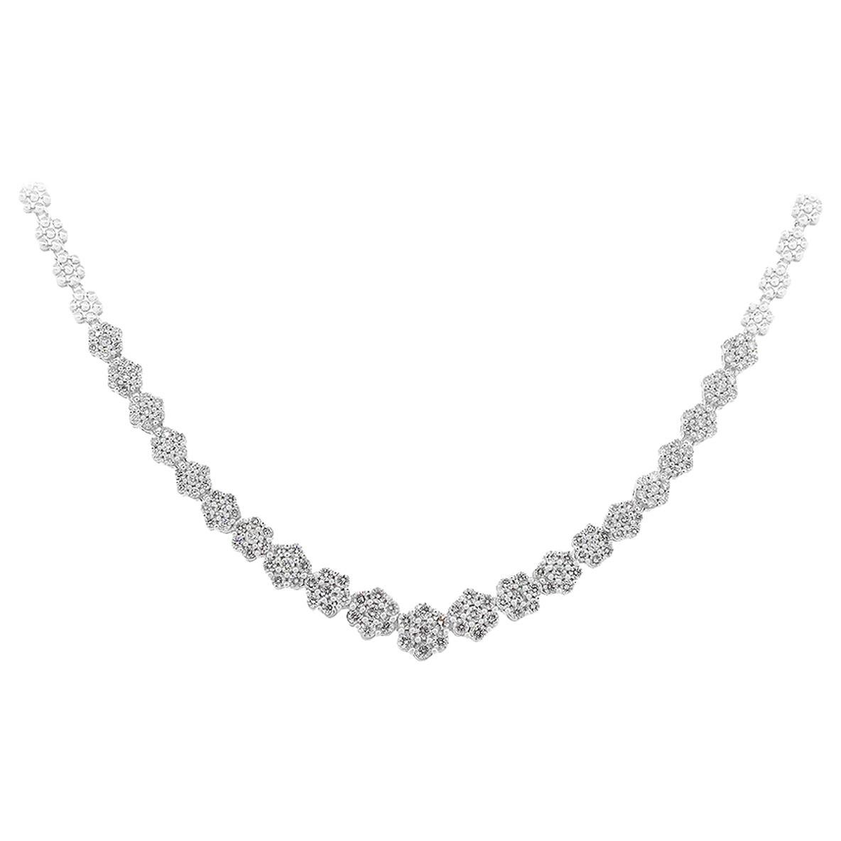 Gorgeous Diamond Flower Cluster Necklace For Sale at 1stDibs