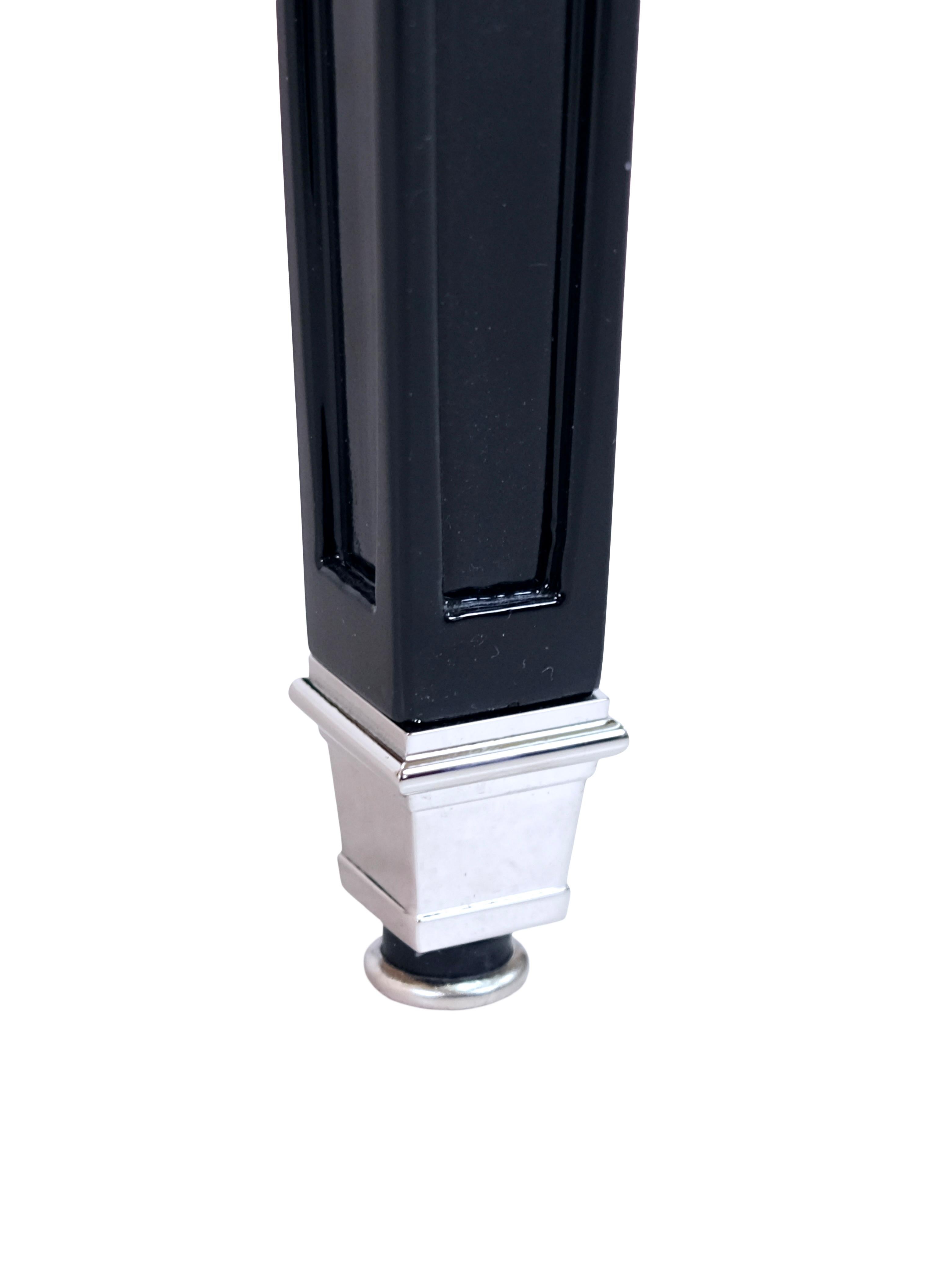 Round Extendable French Art Deco Dining or Center Table in Black Piano ...