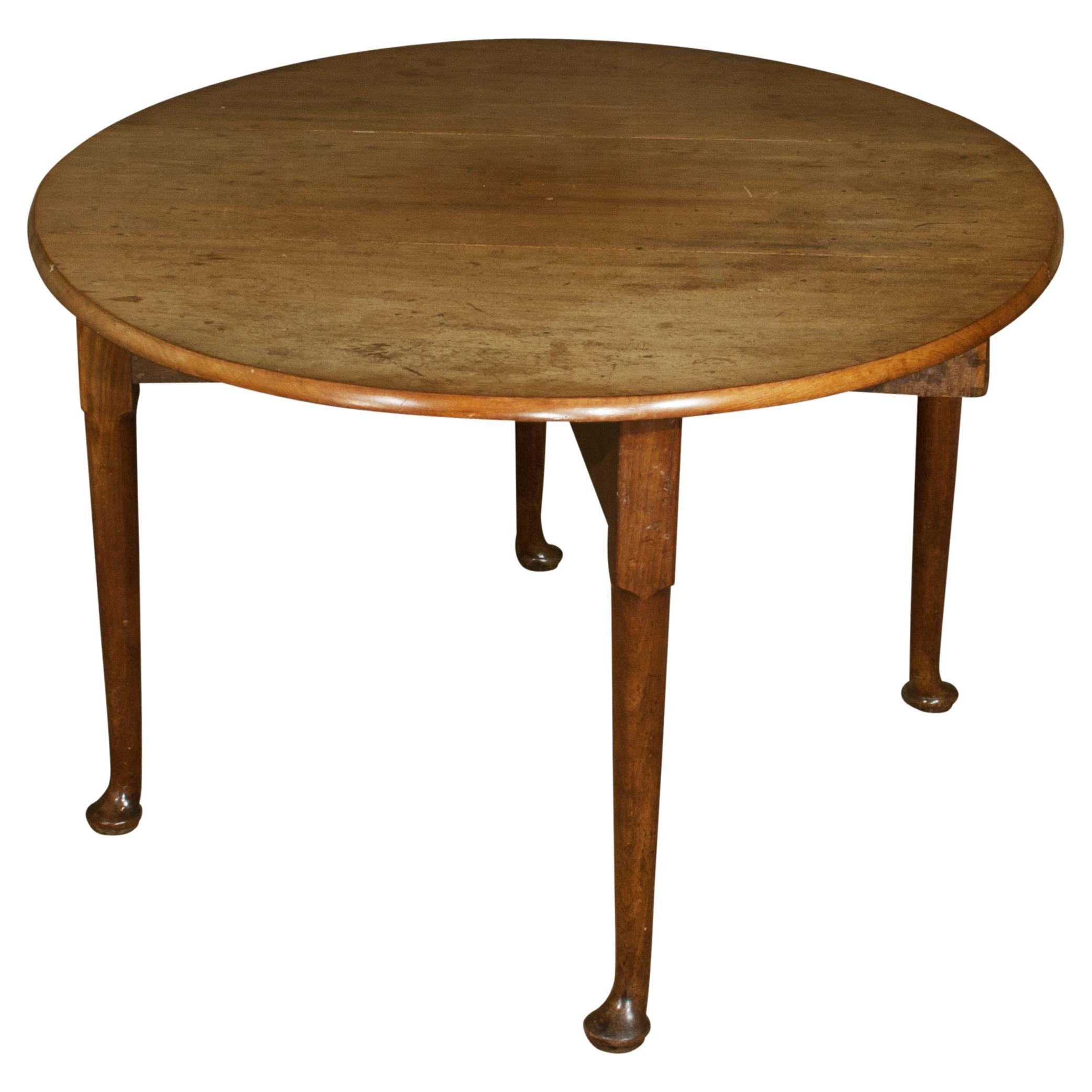 Rare Large Pedestal Mahogany Classical Harvest Table For Sale at 1stDibs