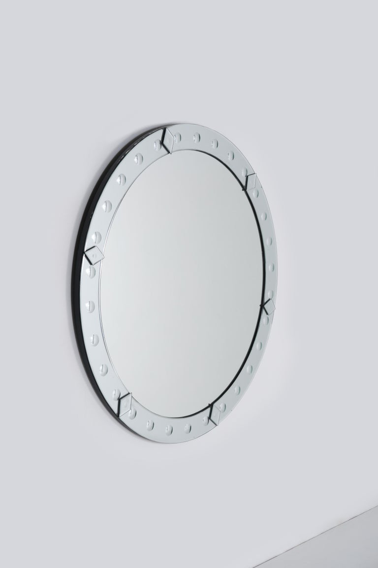 Round Mirror Created by Cristal Art, Italian Design 1960s For Sale at 1stDibs
