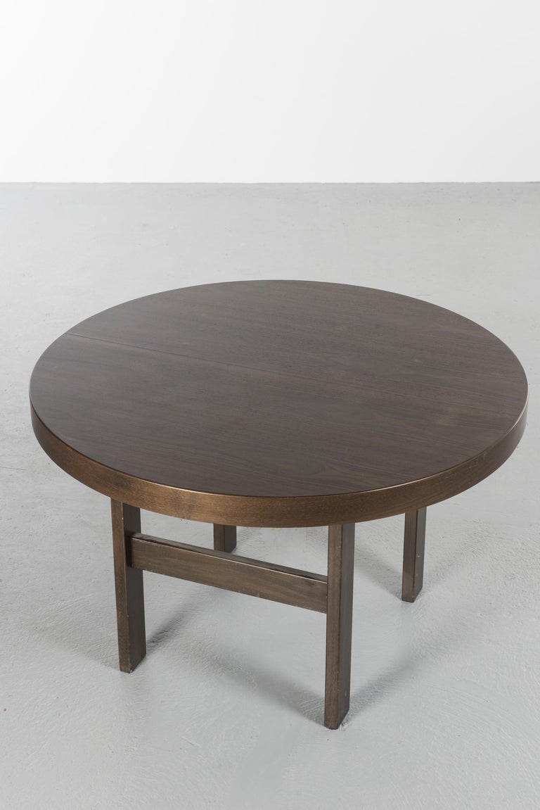 Round/Oval Table with Extension Leaves in Veneered Oak, Black Stained ...