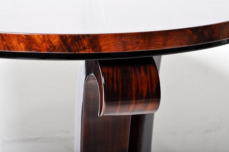 Round Side Table For Sale at 1stDibs