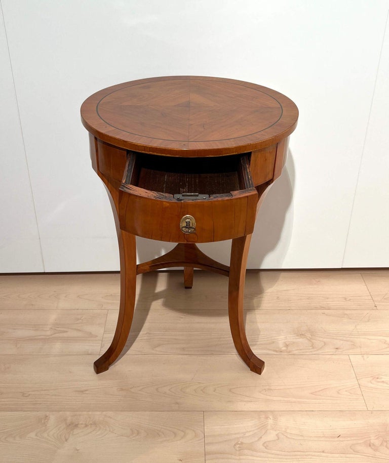Round Three-Legged Biedermeier Side Table, Walnut, South Germany, circa ...