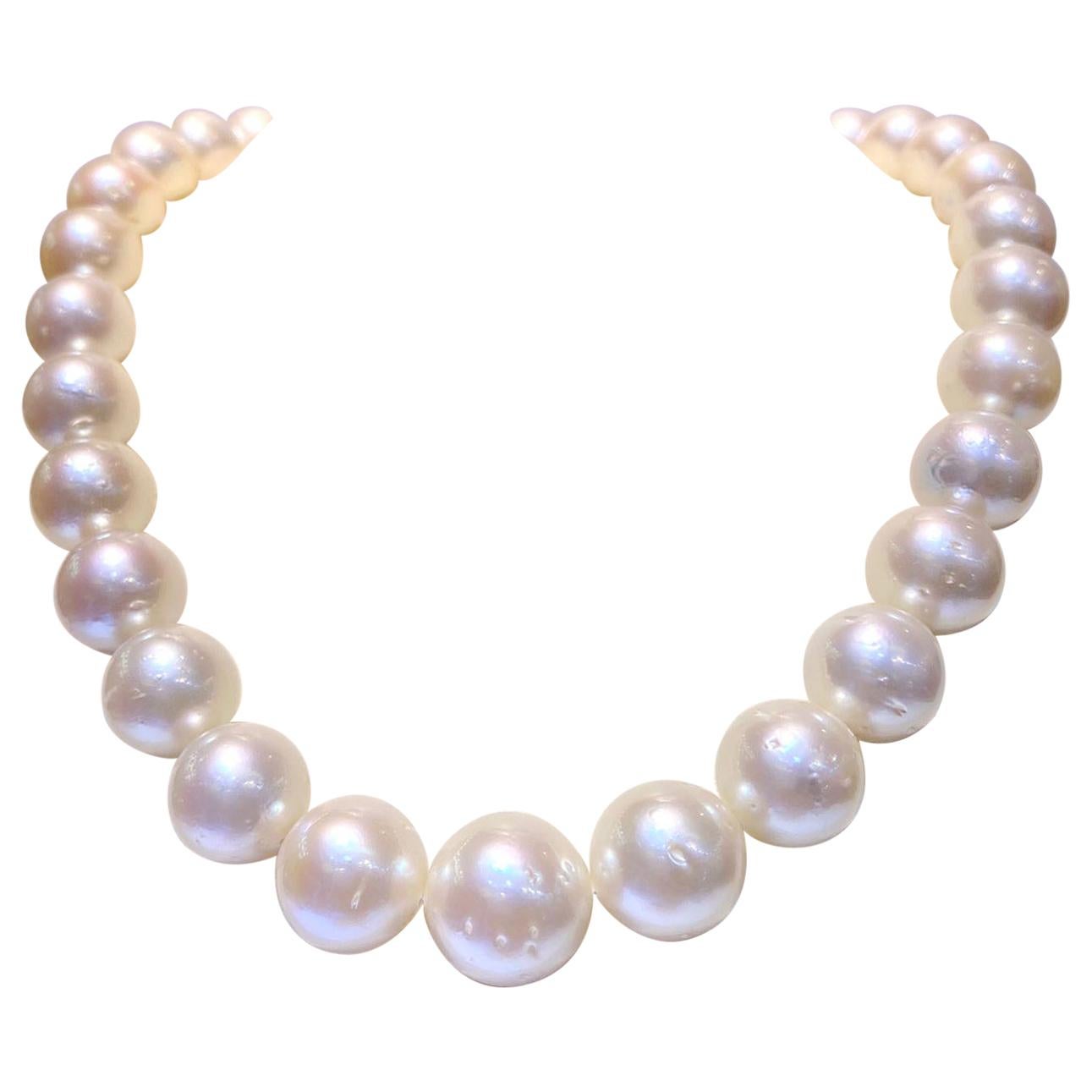 Round White South Sea Pearls, 31pcs For Sale at 1stDibs | vietnam pearls