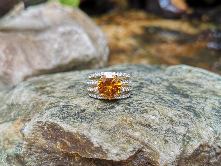 Round Yellow Sapphire with Diamond Set in 18 Karat Gold Settings For ...