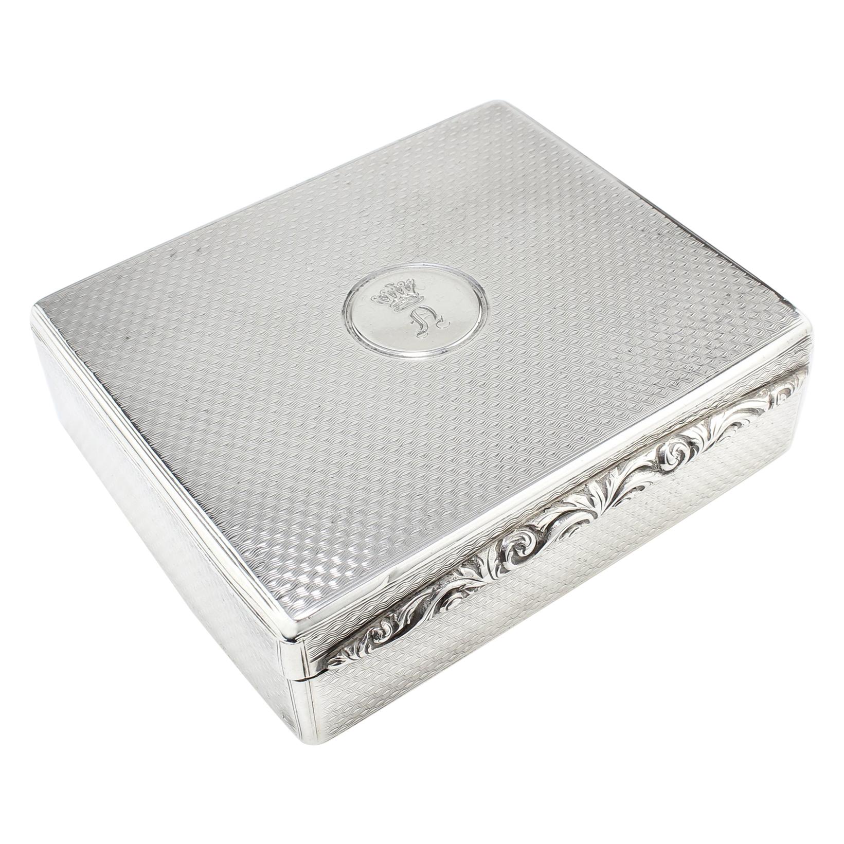 Georgian Style Sterling Silver Snuff / Pill Box with Castle Engraving ...