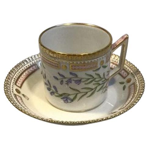 Berlin Chocolate Cup, Rococo Hunt Scenes, circa 1780 For Sale at 1stDibs