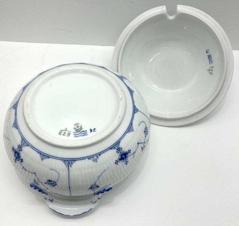 Royal Copenhagen Round Soup Tureen in the "Blue Fluted" Pattern #1/232 ...