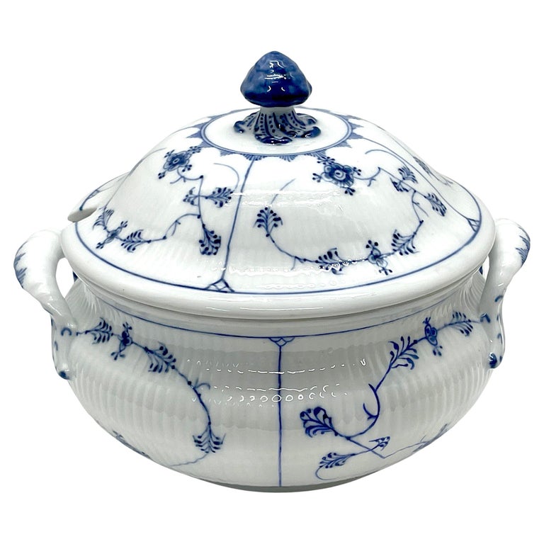 Royal Copenhagen Round Soup Tureen in the "Blue Fluted" Pattern #1/232 ...